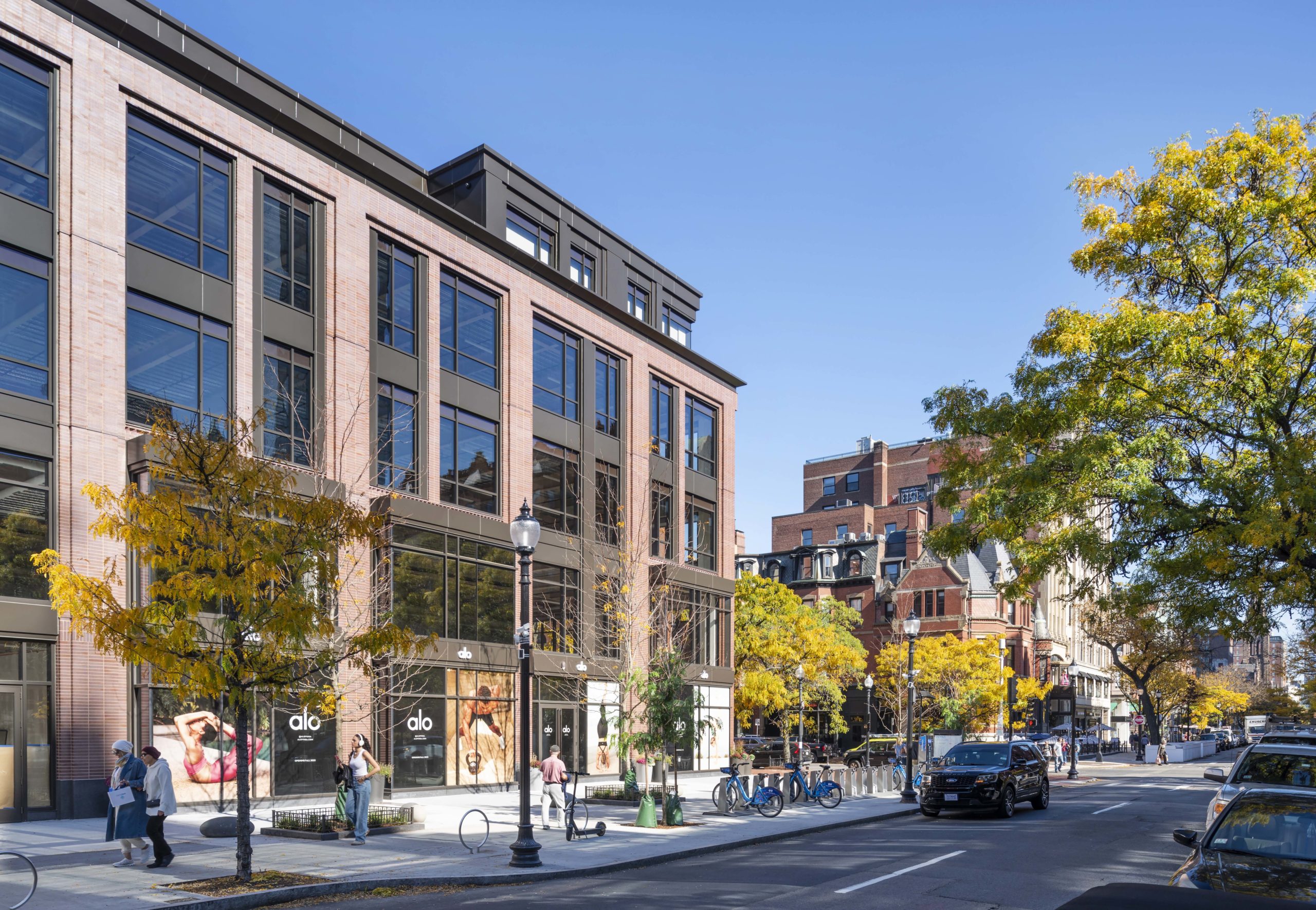 149 Newbury - NELSON Worldwide